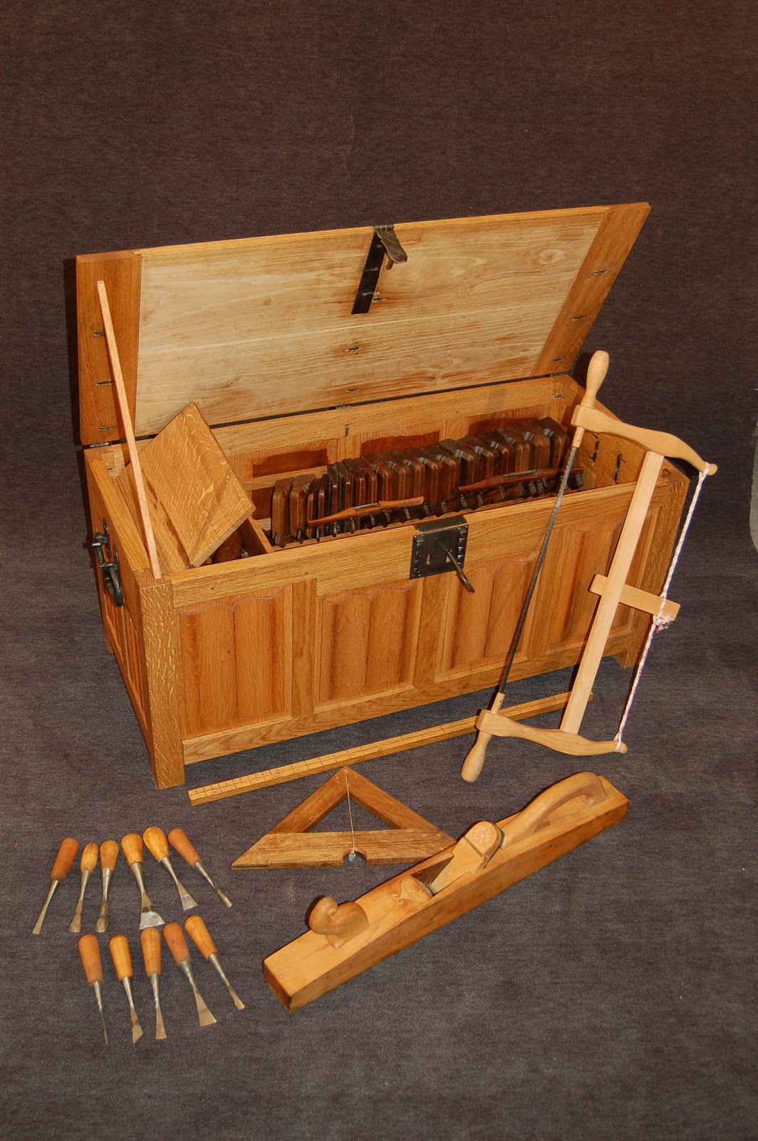Unlock the Past: 10 Medieval Woodworking Marvels & Their Modern Heirs